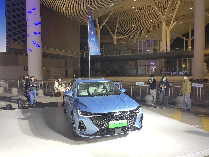 直播实测续航超1600公里，风云A8的1.5T插混，混动技术太稳了！_搜狐汽车_搜狐网