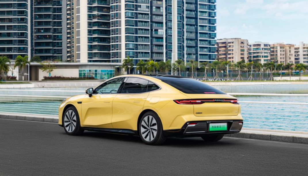 不到18万起售，比极氪007更“卷”，吉利银河E8能成为年度黑马？_搜狐汽车_搜狐网