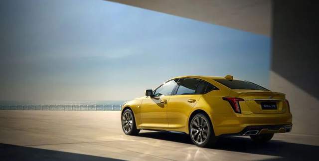 十个问题了解｜换装33英寸9K大屏的 新款凯迪拉克CT5_搜狐汽车_搜狐网