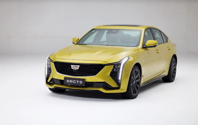 十个问题了解｜换装33英寸9K大屏的 新款凯迪拉克CT5_搜狐汽车_搜狐网