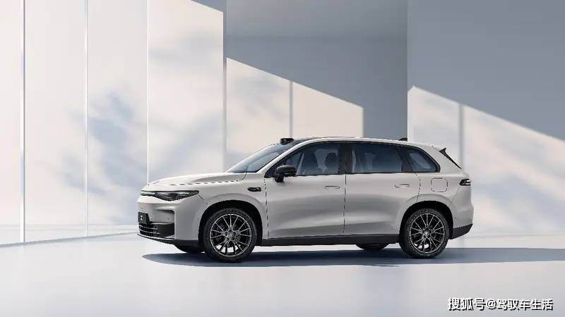 15.18万起，配8295芯片+激光雷达，零跑C10正式开启预售！_搜狐汽车_搜狐网