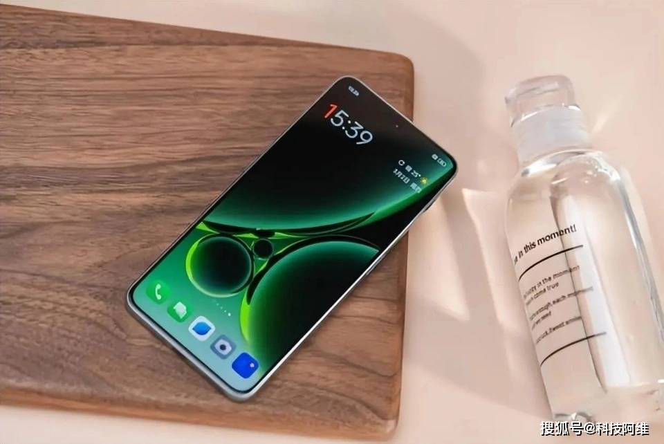 OPPO终于妥协，高配旗舰手机才卖1543元，16GB+1TB也售价亲民 - 数码家电