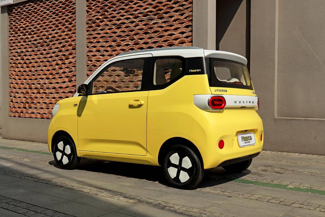 上市两月累计销量破30000台，宏光MINIEV第三代马卡龙仍是代步车首选？_搜狐汽车_搜狐网