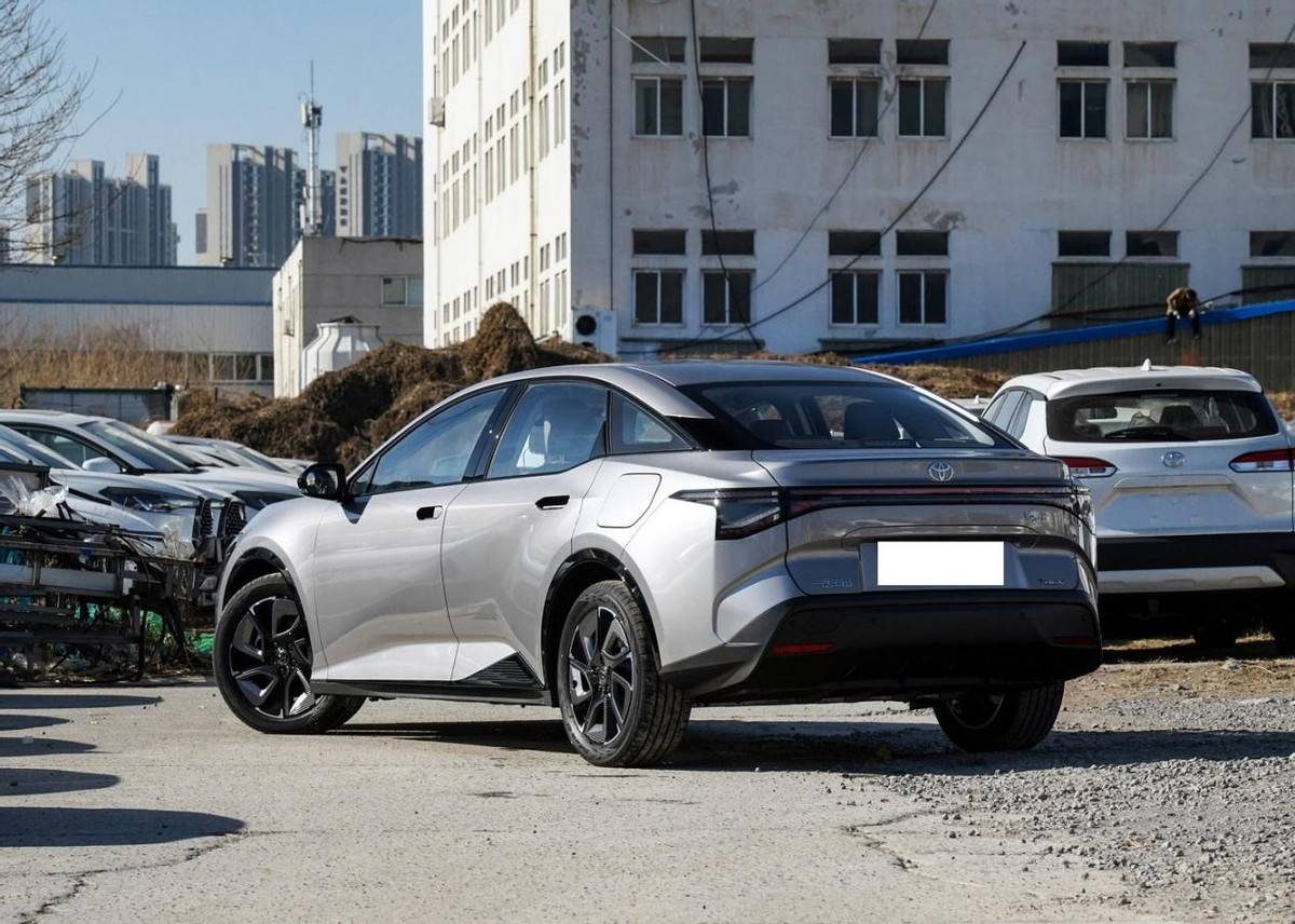 售价16.98万元起，新款一汽丰田bZ3上市，最高续航可达616公里_搜狐汽车_搜狐网
