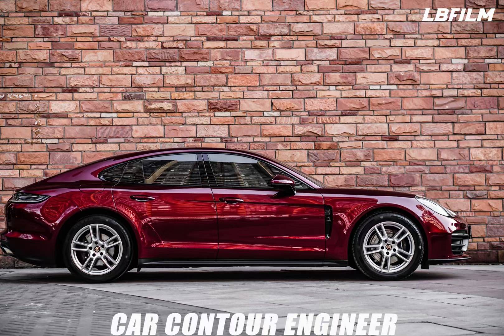 保时捷帕拉梅拉LB改色膜液态金属龙血红，像液体一样的红色_搜狐汽车_搜狐网