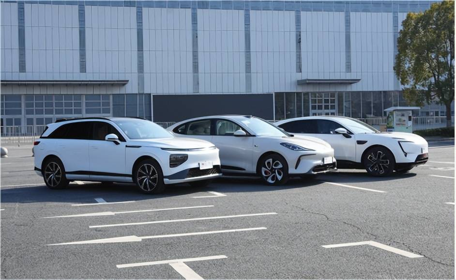 跨界SUV横评：智己LS6、小鹏G9和阿维塔11，20万级落地谁最强？_搜狐汽车_搜狐网