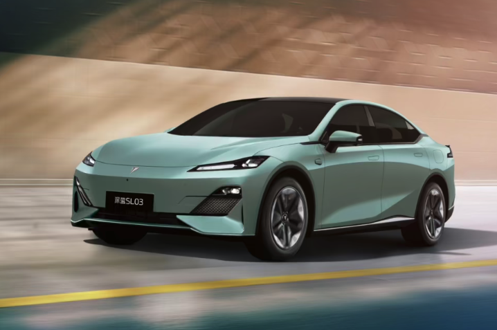深蓝汽车推出SL03/S7荣耀版 售价13.99万元起_搜狐汽车_搜狐网