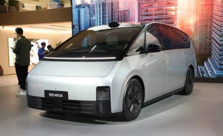 硬刚理想MEGA！吉利MPV L380细节图曝光，有望在四月上市！_搜狐汽车_搜狐网