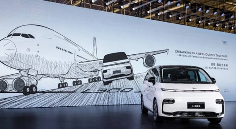 硬刚理想MEGA！吉利MPV L380细节图曝光，有望在四月上市！_搜狐汽车_搜狐网