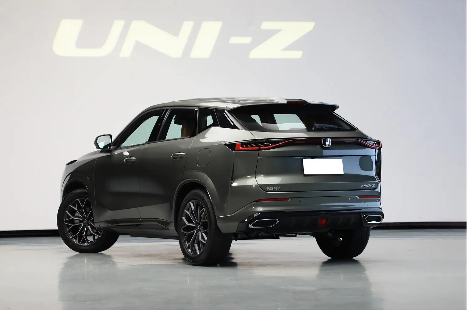长安UNI-Z亮相，预计一季度上市，能否延续“KTV”系列的成功？_搜狐汽车_搜狐网