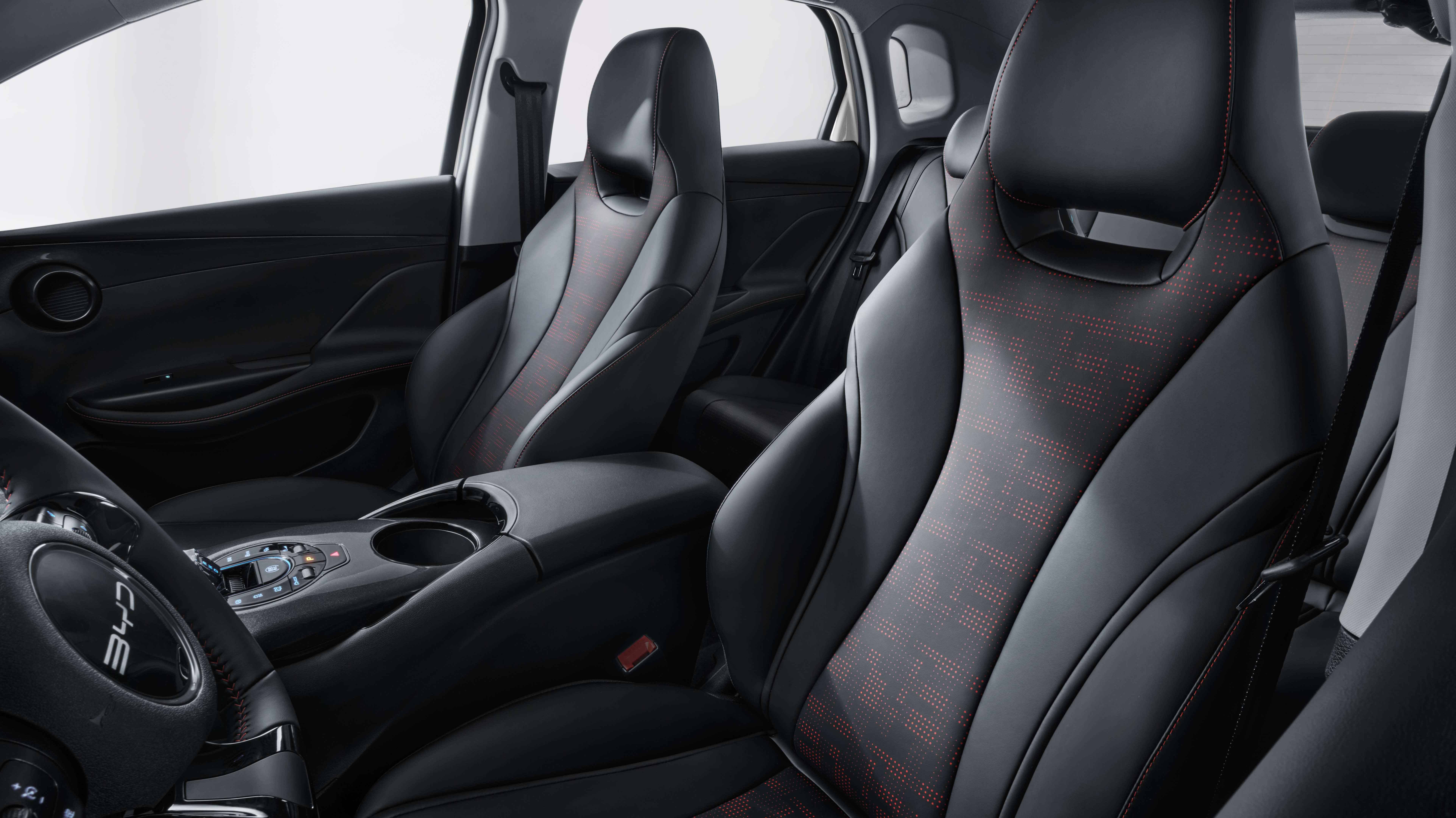 比亚迪e2荣耀版上市，8.98万元起，续航405km还标配快充_搜狐汽车_搜狐网