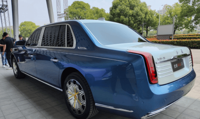 国货之光，全新一代红旗L5“实车曝光”！车长5980mm，搭载4.0T V8发动机_搜狐汽车_搜狐网