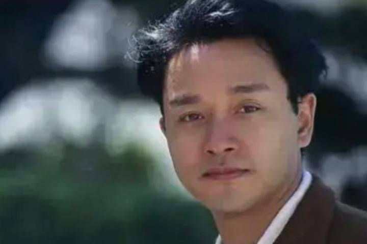 怀念：张国荣红遍亚洲传奇背后的故事_音乐_电影_勇气