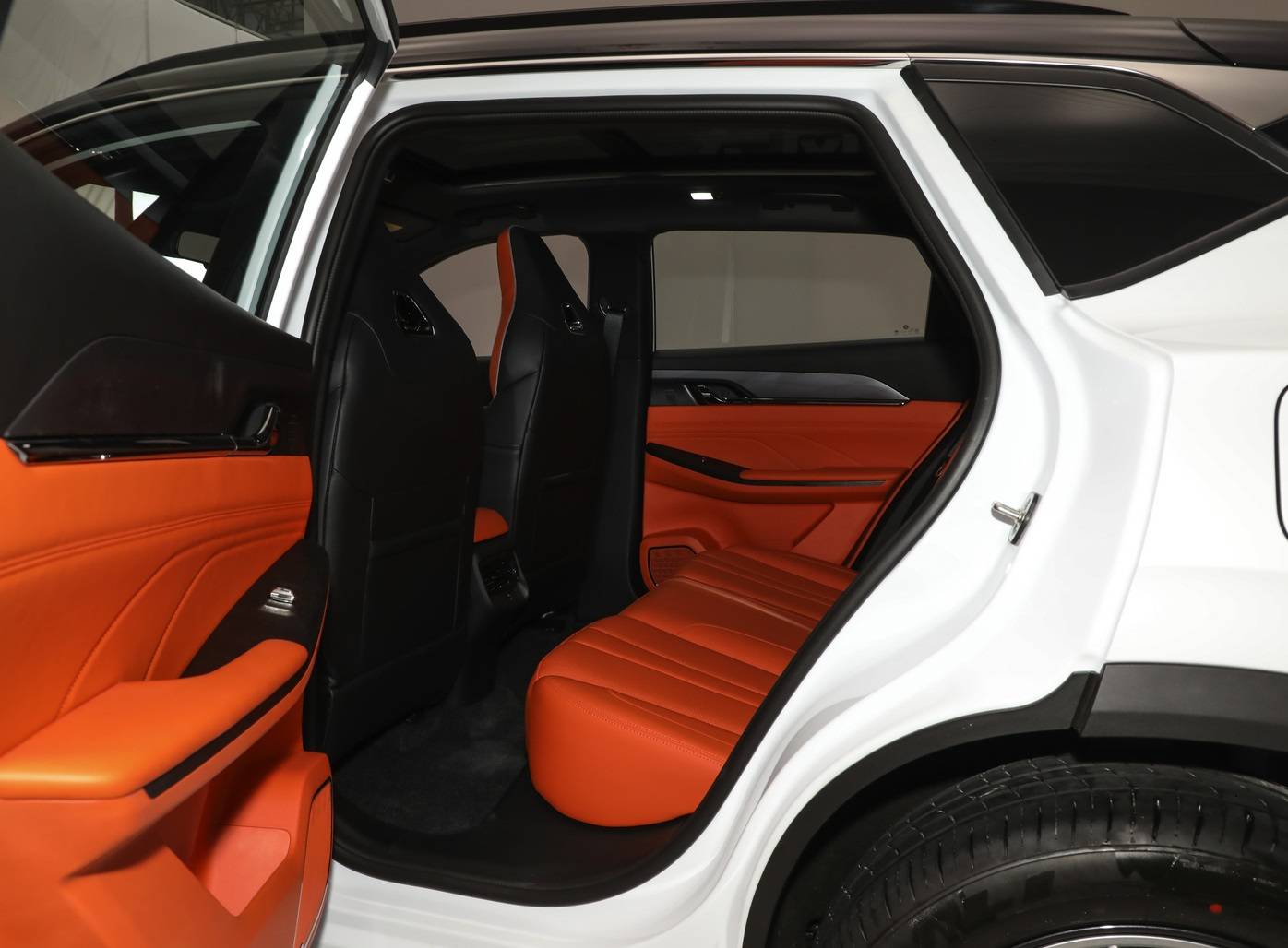 东风风神L7将上市，综合续航1500km，6s级加速，定价多少合适？_搜狐汽车_搜狐网