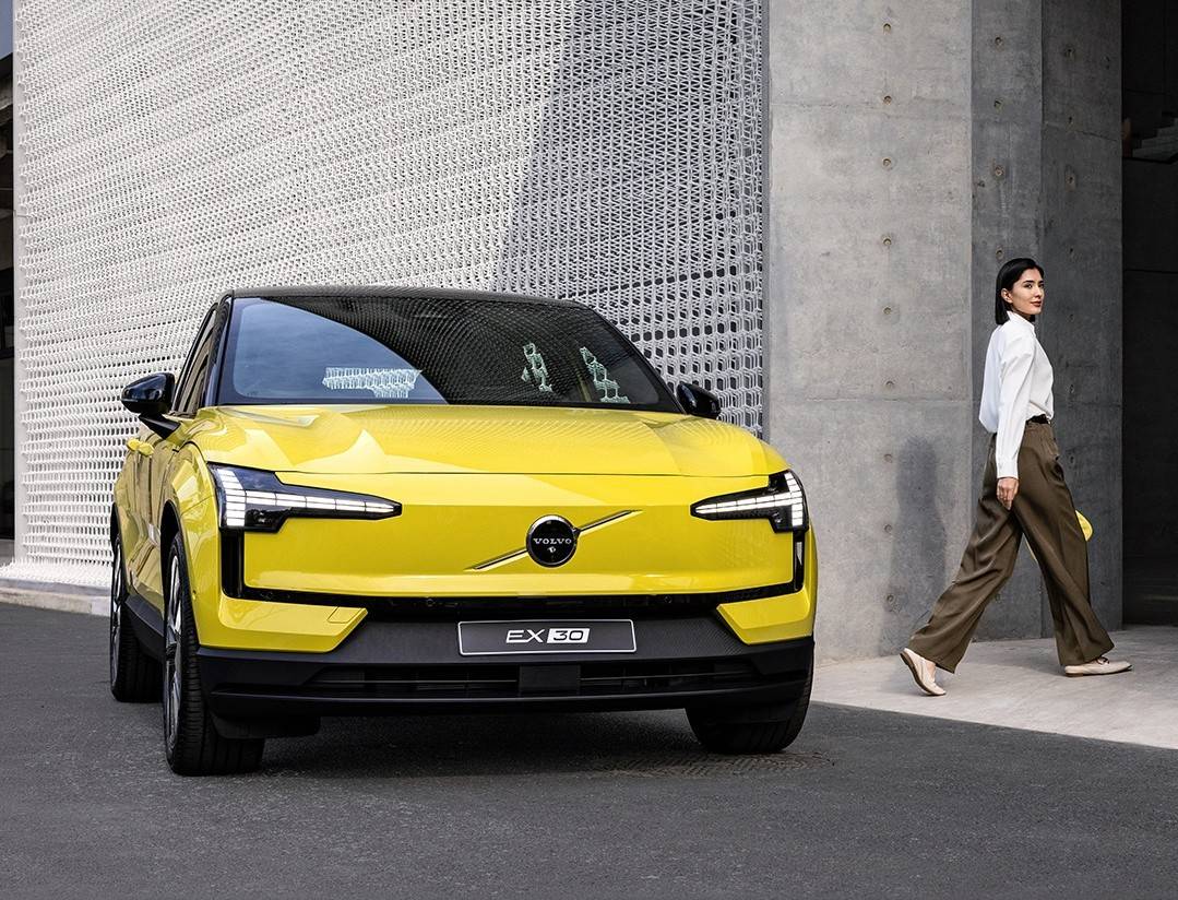 比smart精灵#1贵4.59万！沃尔沃最小SUV EX30上市 售20.08万元起_搜狐汽车_搜狐网