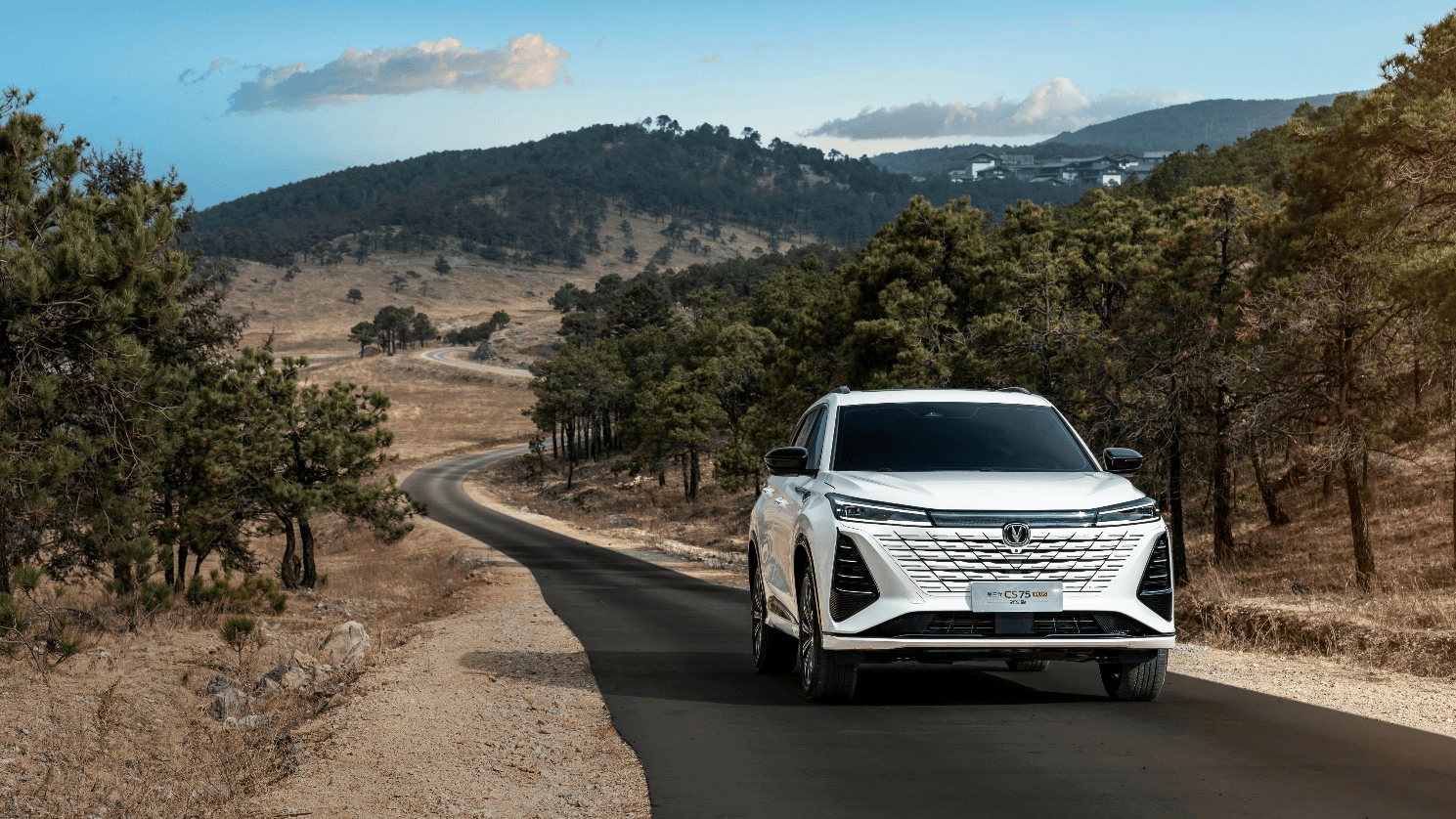 全系标配爱信8AT+L2级智能驾驶辅助！第三代CS75PLUS冠军版9.99万_搜狐汽车_搜狐网