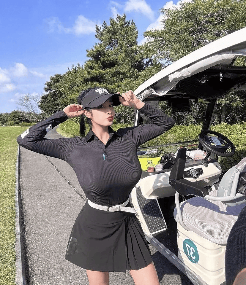 韩国网红tashayoung，辣度指数爆表的美女模特_Tasha_Young_时尚