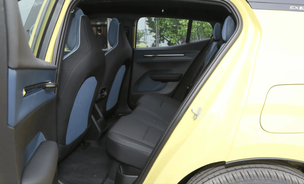 20.08万起售，沃尔沃EX30上市，它竟是纯电SUV？_搜狐汽车_搜狐网