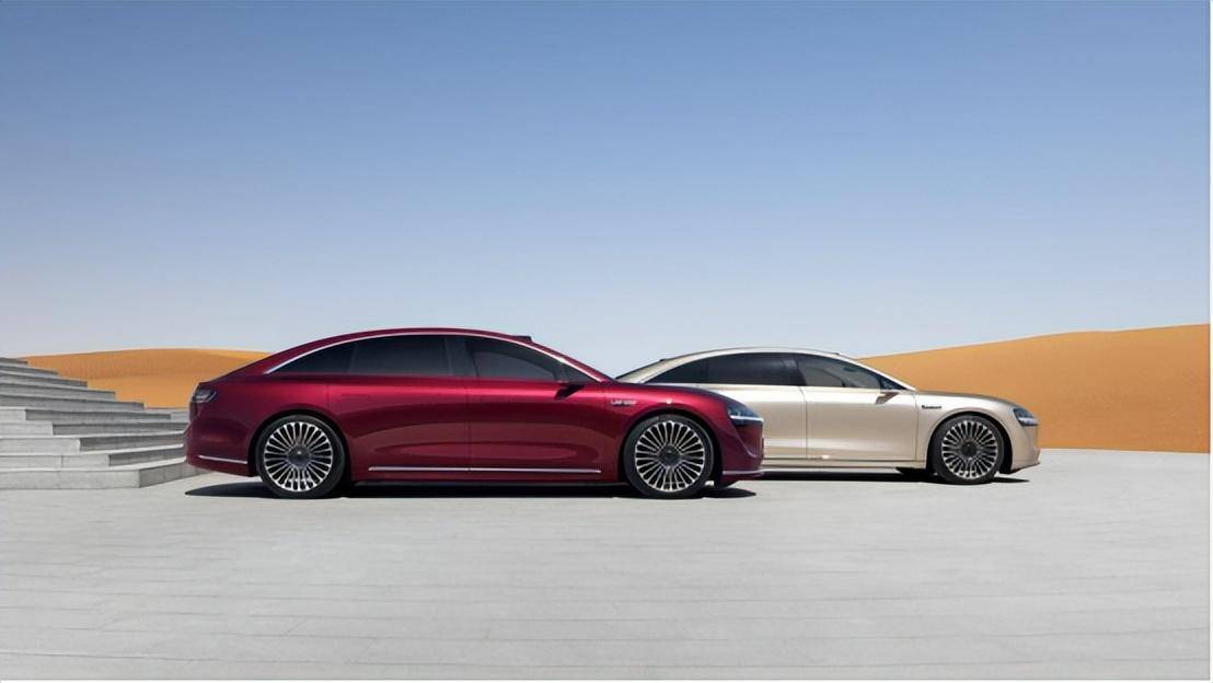 即将在长春汽博会现场揭开神秘面纱 鸿蒙智行新品享界 S9国内车展首次开放内饰_搜狐汽车_搜狐网