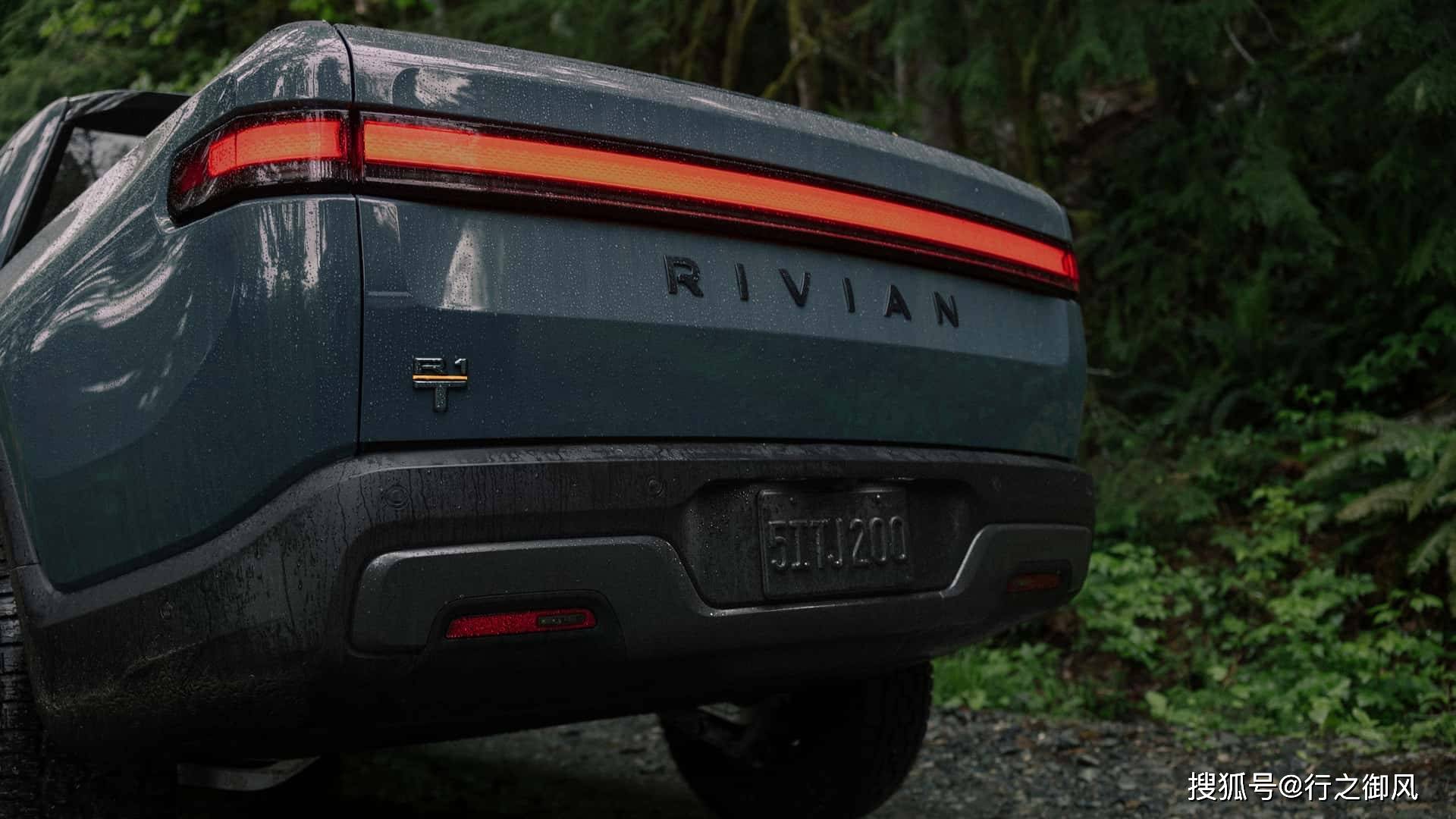 渐入佳境：2025年款Rivian R1S和R1T_搜狐汽车_搜狐网