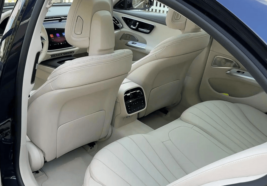 奔驰E强推智驾遇冷！4S店靠降价保住销量，E300L 50万能落地？_搜狐汽车_搜狐网