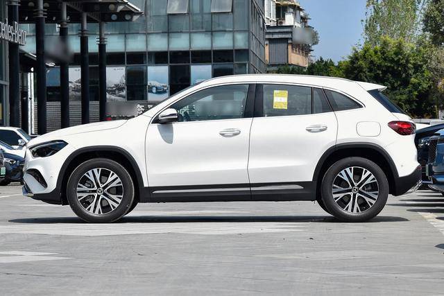 2025款奔驰GLA上市，提供1.3T和2.0T动力，售价29.99-34.69万元_搜狐汽车_搜狐网