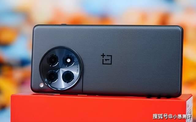 OPPO终于妥协，16GB+512GB跌至2591元，骁龙8Gen2+5500mAh+100W_搜狐网