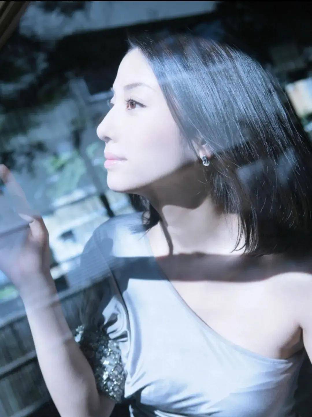 日本大尺度电影《肉体之门》，不仅是一次视觉的盛宴，更是一次心灵的洗礼_观众_影片_社会