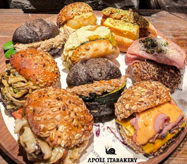 2025年烘焙赛道如何破局？看这些趋势就够了！_面包_品牌_宠物