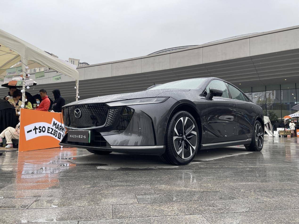 长安马自达EZ-6售13.98万起，增程纯电双动力，搭载L2.5系统_搜狐汽车_搜狐网