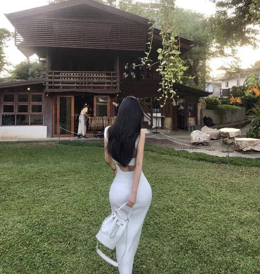 惊！韩国健身界新星lloveeely，完美比例背后的秘密武器曝光！_训练_饮食_身材