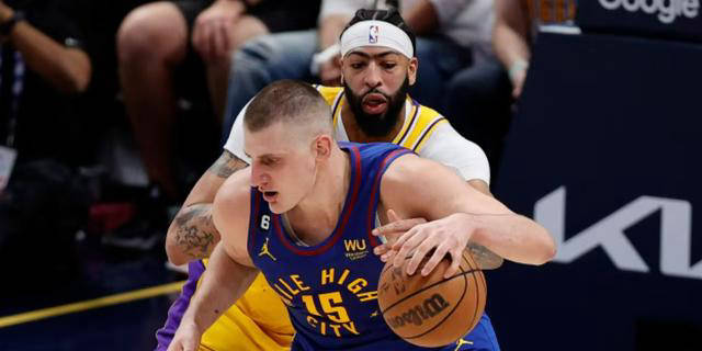 创纪录狂砍37+18+15！MVP奖杯或成你囊中之物_约基奇_数据_战绩