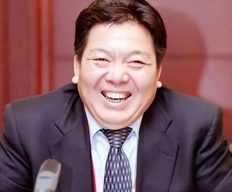 山西首富李兆会：豪掷5000万娶车晓，短短四年败光百亿，人间蒸发6年，两千万悬赏都找不到_钢铁_事业_婚礼