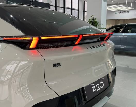 到店实拍领克Z20，外观内饰皆“精致”，这才是为年轻人打造的车_搜狐汽车_搜狐网