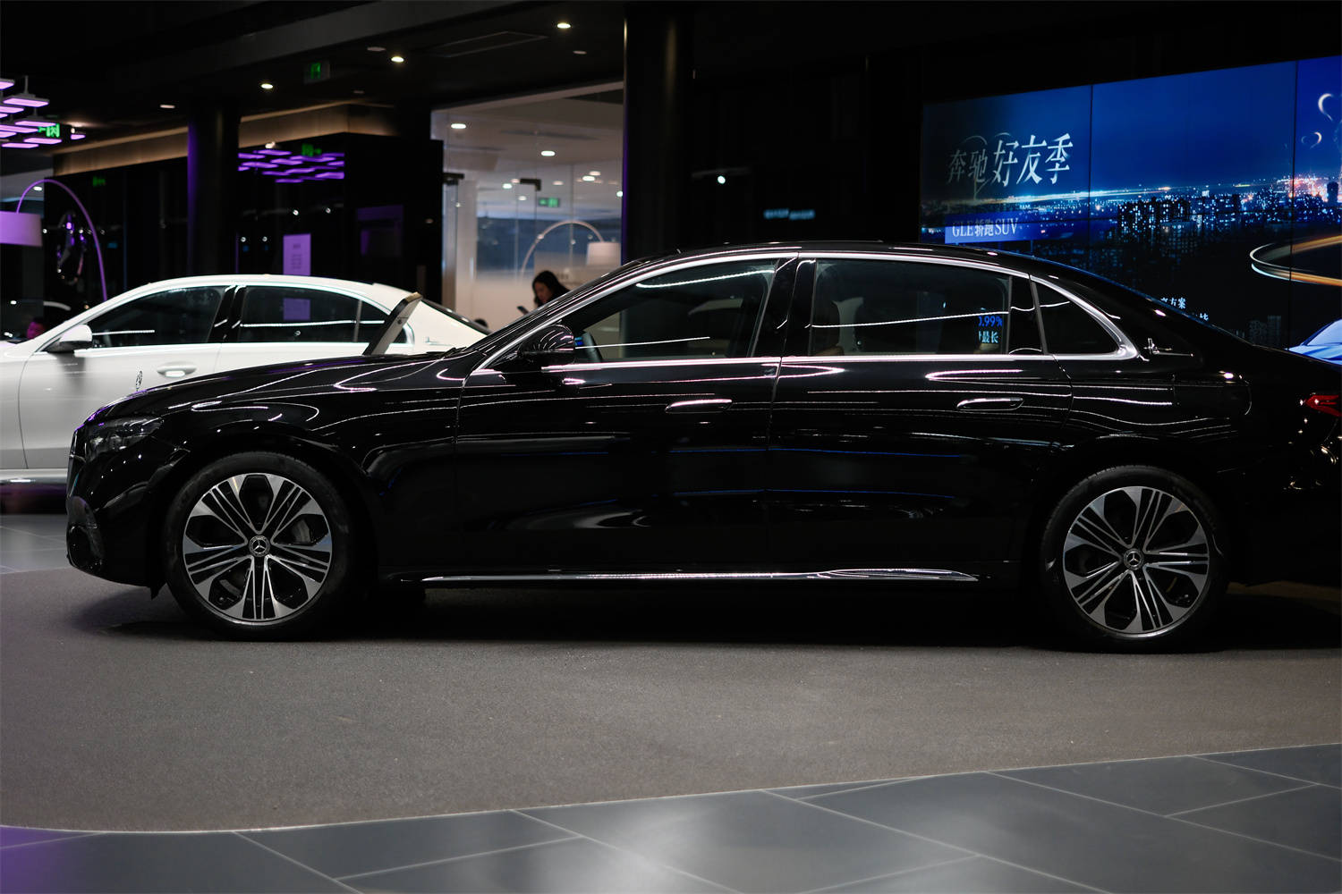 “混”得行|贵阳实拍奔驰 E350eL_搜狐汽车_搜狐网