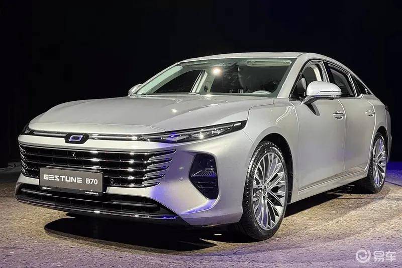 奔腾B70/T90登陆俄罗斯市场 售价249.99万卢布起_搜狐汽车_搜狐网