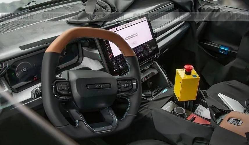 Jeep Recon电动SUV量产版曝光，预计2025年初亮相_搜狐汽车_搜狐网