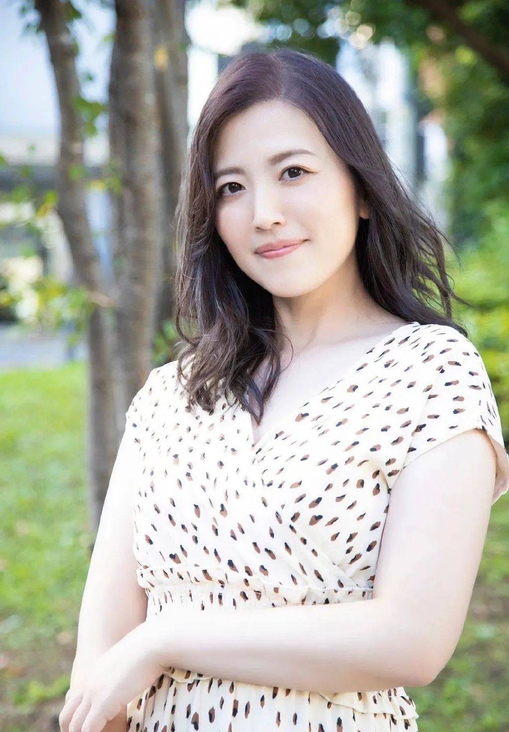岛国39岁微胖熟妇,轻熟天花板,风韵十足小林惠运动生活