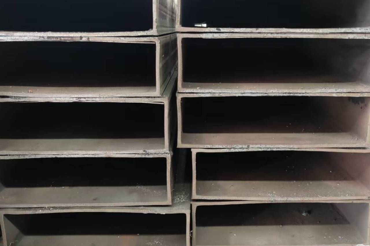 Q235B精致钢直角方管Q235B精致钢直角方矩管_建筑_焊接_性能