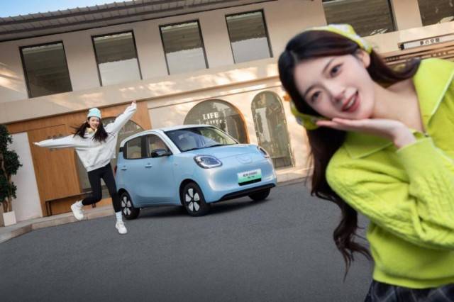 预订至今已热销15379台！宏光MINIEV四门版将于2月22日正式上市_搜狐汽车_搜狐网