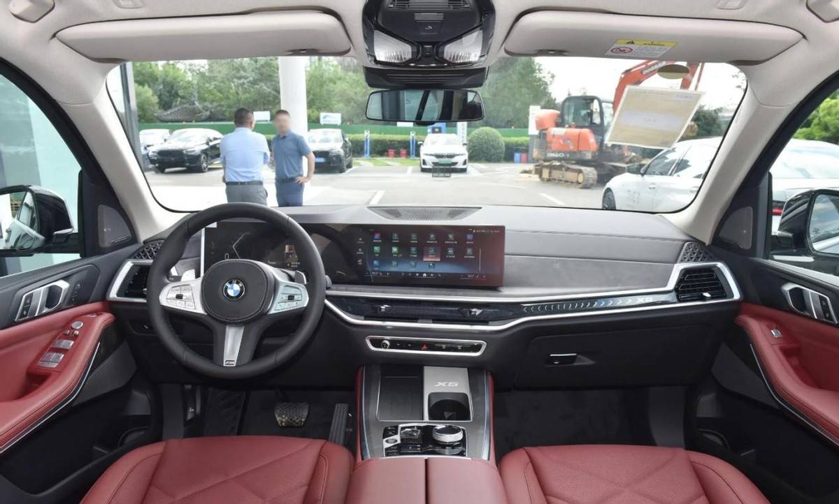60万级豪华SUV“神仙打架”！X5和XC90谁才是真王者？_搜狐汽车_搜狐网