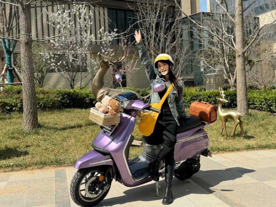 大阳混动复古VRX150、25款硬核跨界大踏板ADV350+双车齐发！_搜狐汽车_搜狐网