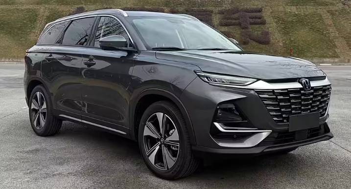 轴距2786mm+全系1.5T！长安CS75 PRO曝光：定位精准狙击10万级市场_搜狐汽车_搜狐网