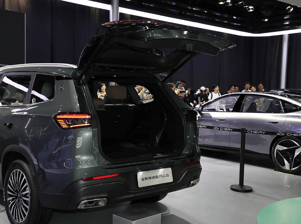 奇瑞全新瑞虎8 PLUS携龙8155芯片引领智能SUV新纪元_搜狐汽车_搜狐网