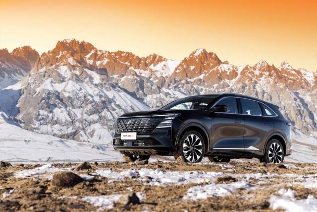 15万内最香2.0T SUV！长安第四代CS75PLUS Ultra堪称全家春季踏青神器_搜狐汽车_搜狐网