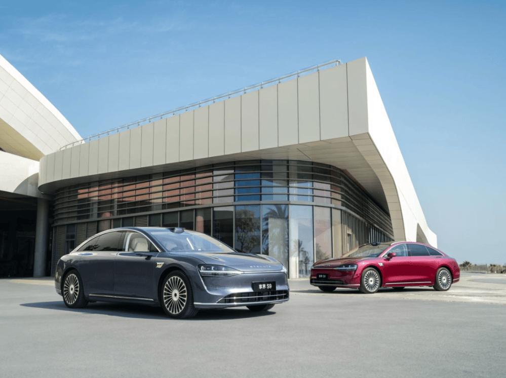 享界S9增程版动态首测，31.8万起售，科技豪华能否颠覆“56E”？_搜狐汽车_搜狐网