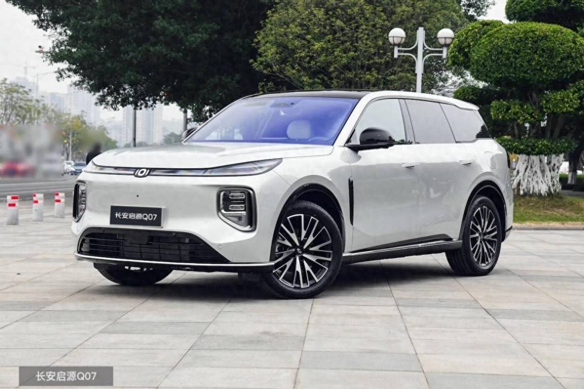 看上了比亚迪宋PLUS DM-i，突然发现长安启源Q07也很香，选谁？_搜狐汽车_搜狐网