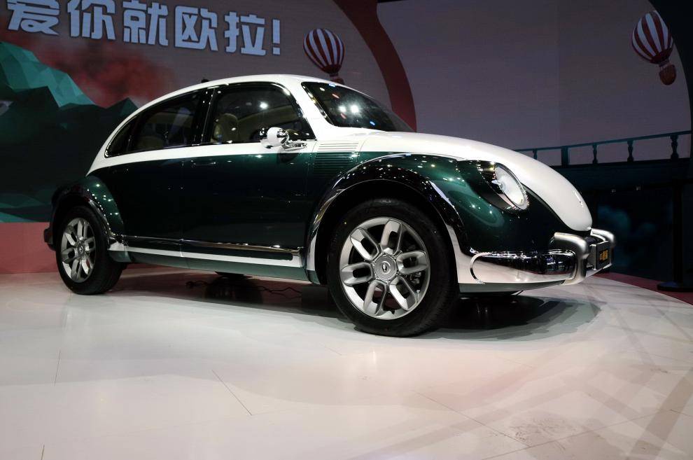 小米YU7抄袭了吗？_法拉利_设计_车型