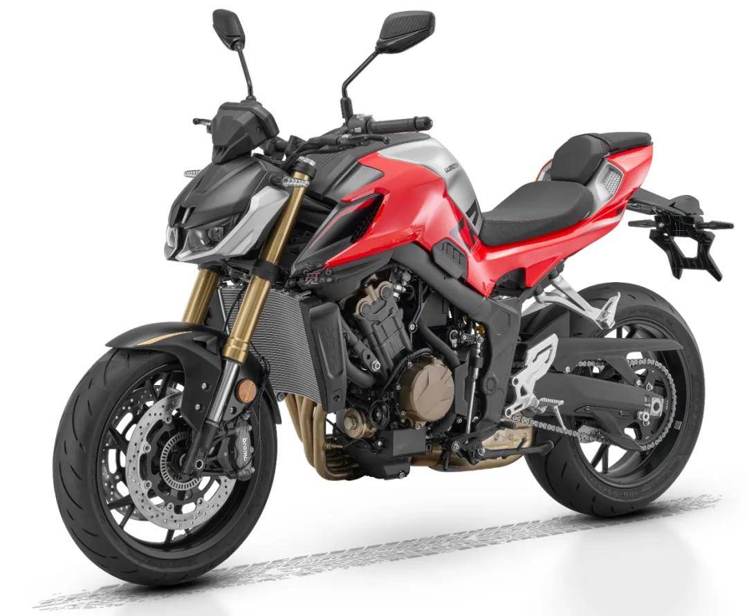 到手不到3.5万！QJMOTOR全新中量级运动街车追600RS正式发布！_搜狐汽车_搜狐网