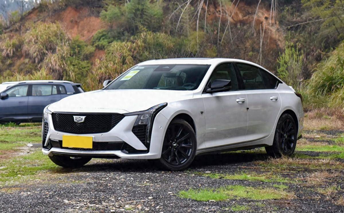 凯迪拉克拿出诚意，CT5降至21.59万，标配2.0T+10AT，7.3秒破百_搜狐汽车_搜狐网